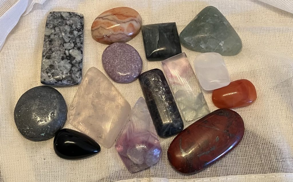 Cabochon Box - Vista Gem & Mineral Society